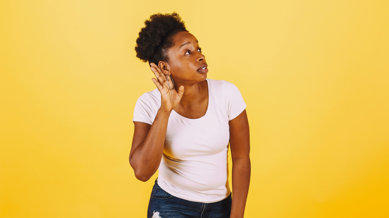 Why Do I Sometimes Hear Sounds but Not Know Where They Come From?